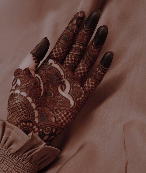 15+ Easy Mehndi Designs for full hands – Artisticmehendi